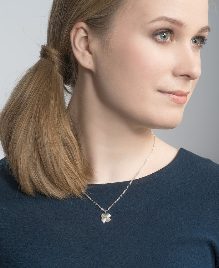 Kalevala Neliapila riipus, hopea, Kalevala Modern